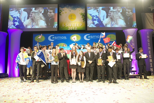 Two Students Take Home Conference Awards - NanoScience Technology Center