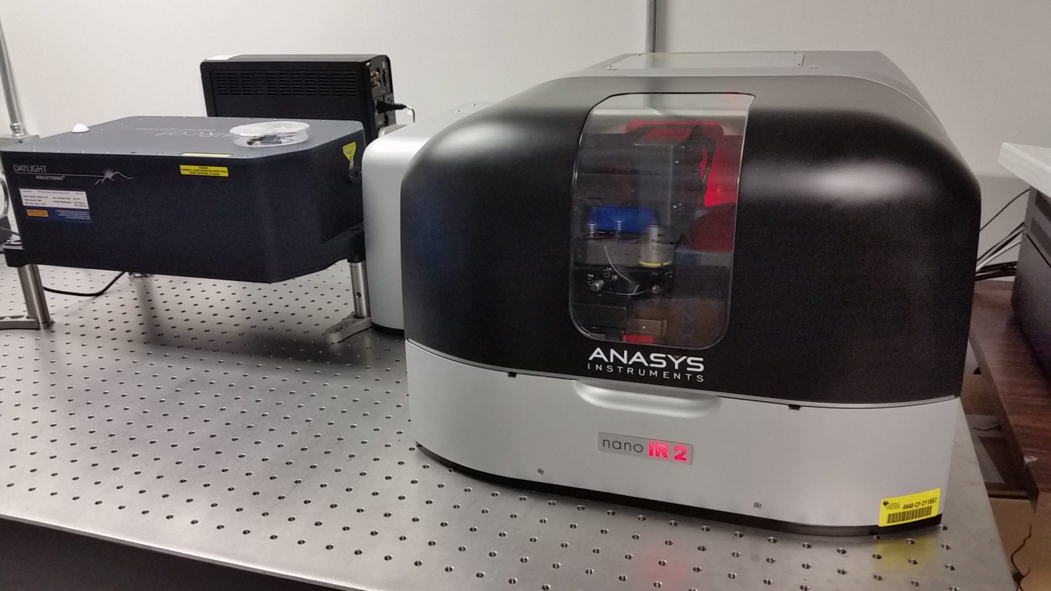 Atomic Force Microscope (AFM)/IR System - Anasys Instruments NanoIR2 ...
