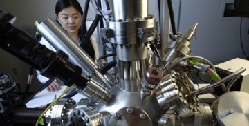 X-ray Photoelectron Spectrometer (XPS) - Fisons ESCALAB 2201-XL - NanoScience Technology Center